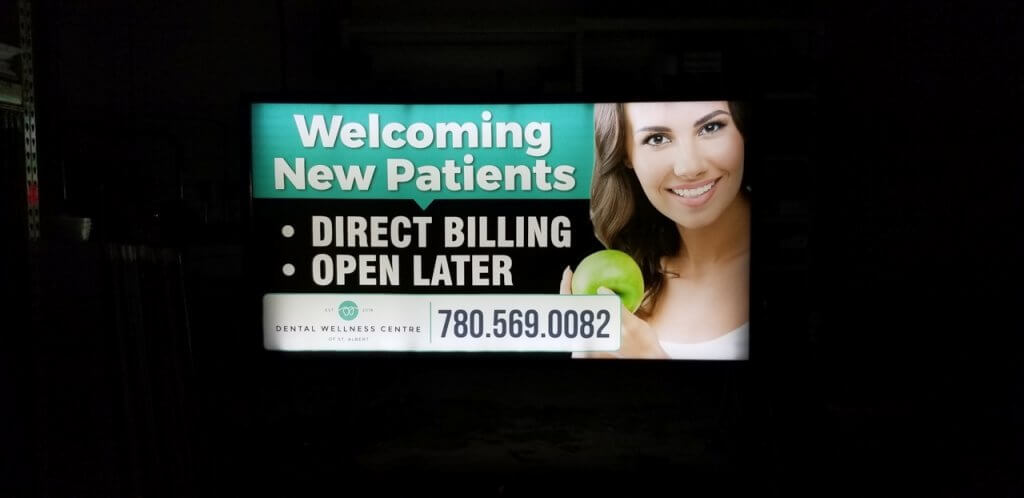 MOBILE SIGNS ONTARIO | PORTABLE SIGNS ONTARIO